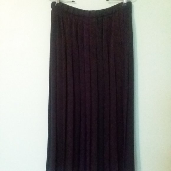 Koret | Skirts | Koret Skirt | Poshmark